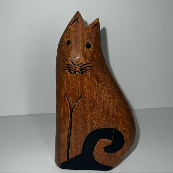 Accents | Vintage Cat Wangs International Wooden Sitting Cat Carved ...